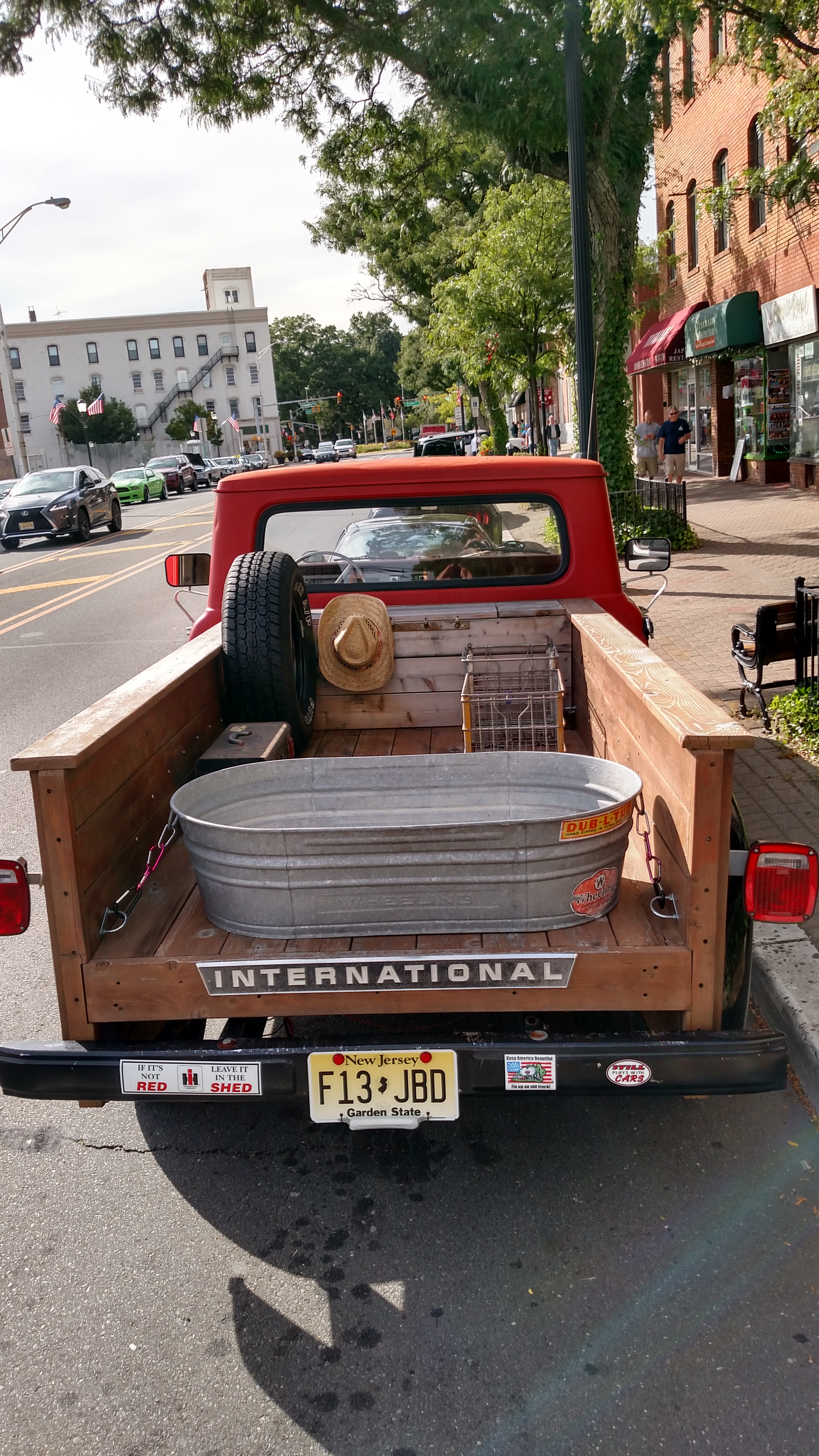 International Pickup & Travelall Parts.com